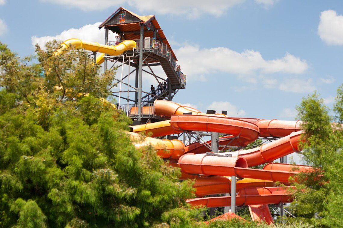 Hawaiian Falls Water Park - Tesoro Stays