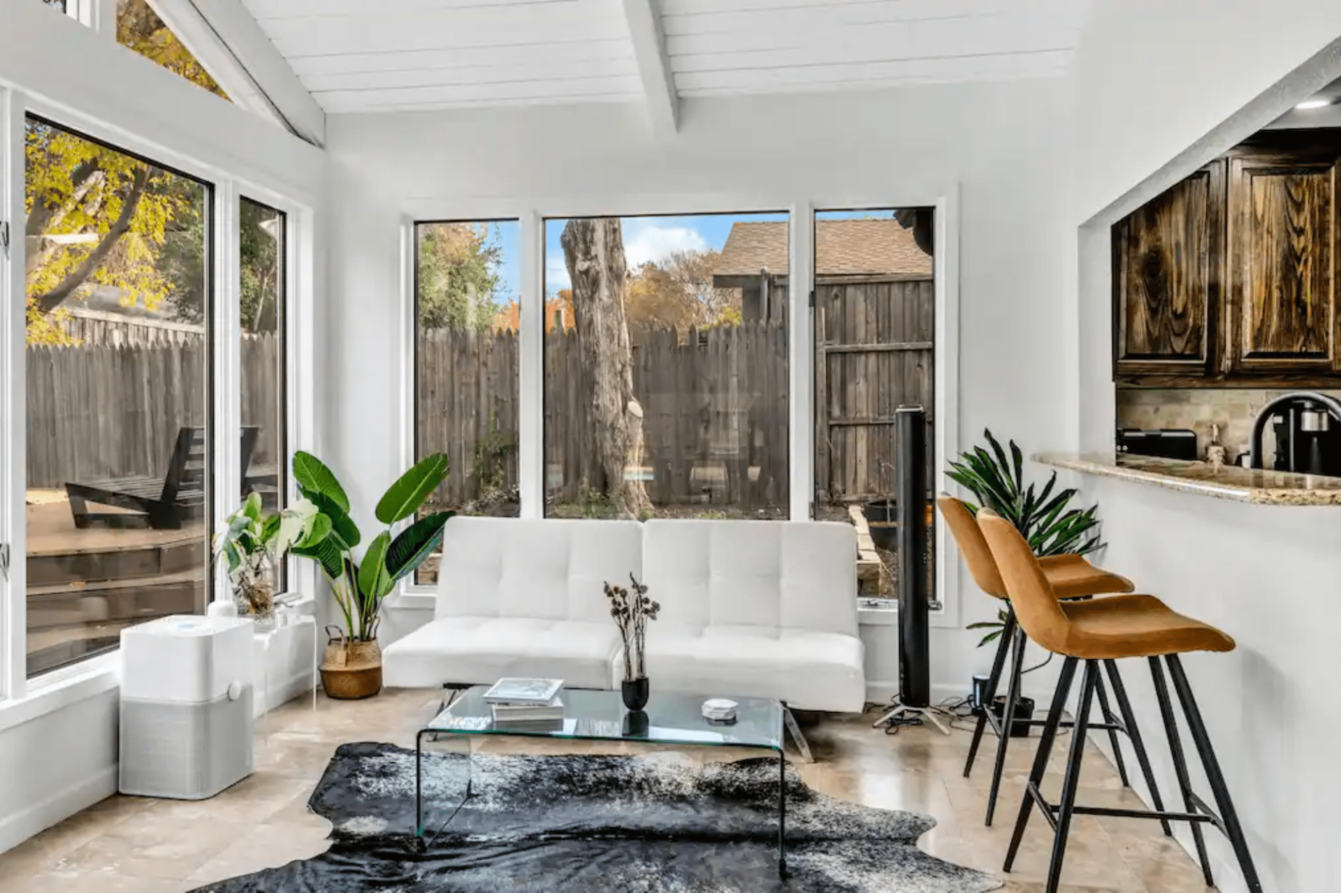 Contact Us - Tesoro Stays